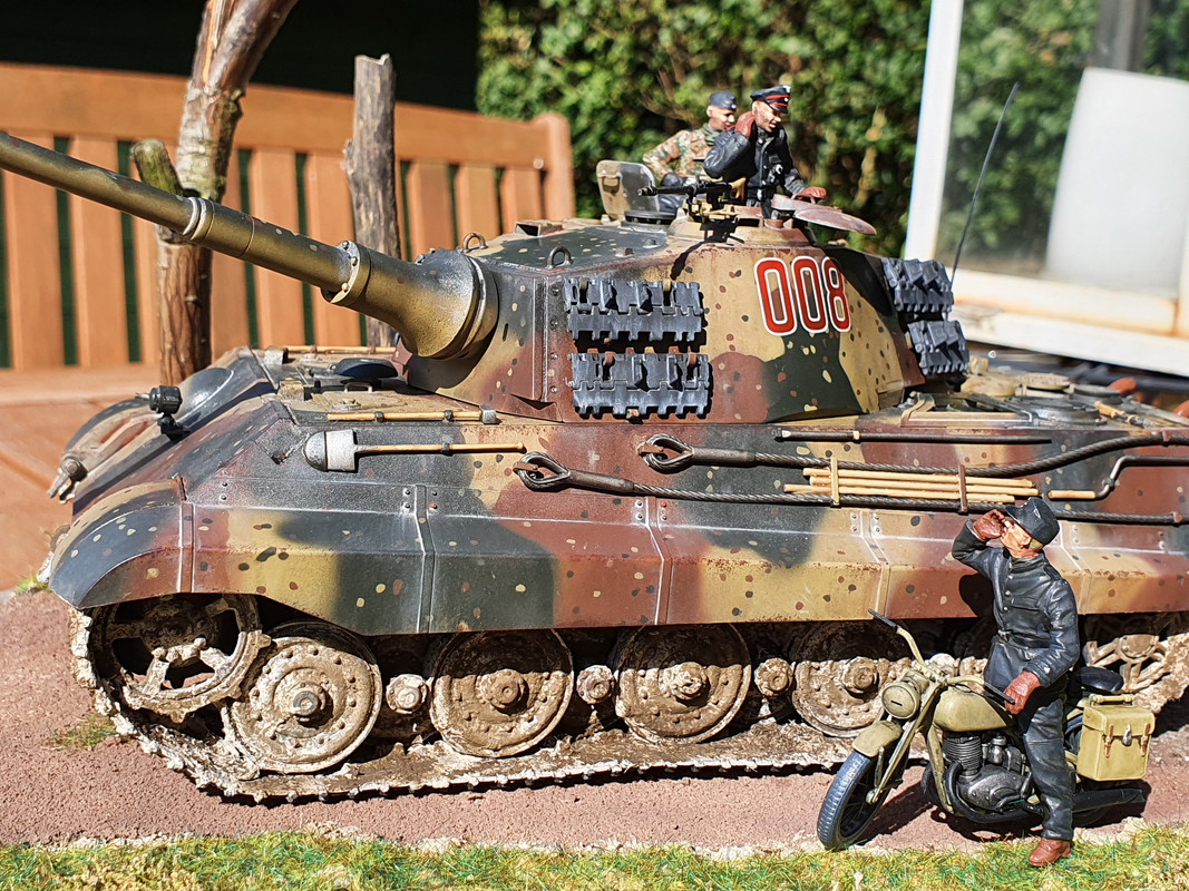 Tamiya 1/35 King Tiger- Ardennes Boxing- 1st ever armour build - Ready ...