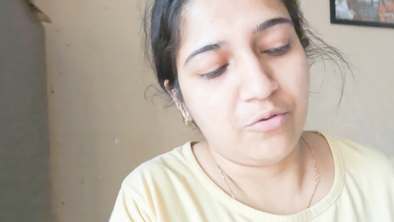 Hot Sexy Desi lady cleaning in yellow tshirt and trouser mp4 snapshot 00 00 534 — Postimages
