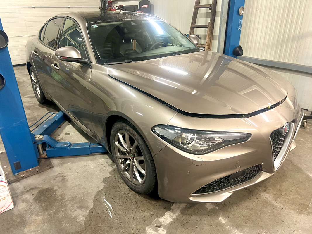 IMG 2001 — Postimages