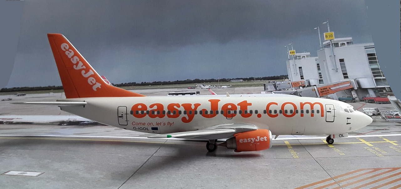 Boeing 737-300 Easy Jet - Minicraft 1:144 - Ready for Inspection ...
