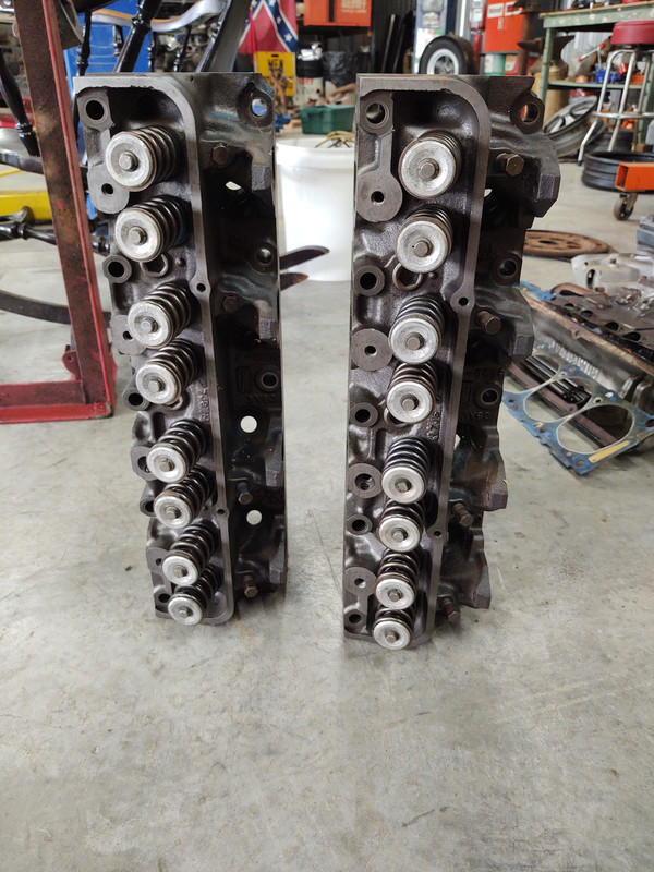 9D24 428 CJ short block, C8ae 6090 J heads, 7M14 dated water pump core ...