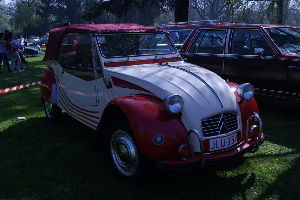 2 CV 6 CAB 1974 — Postimages