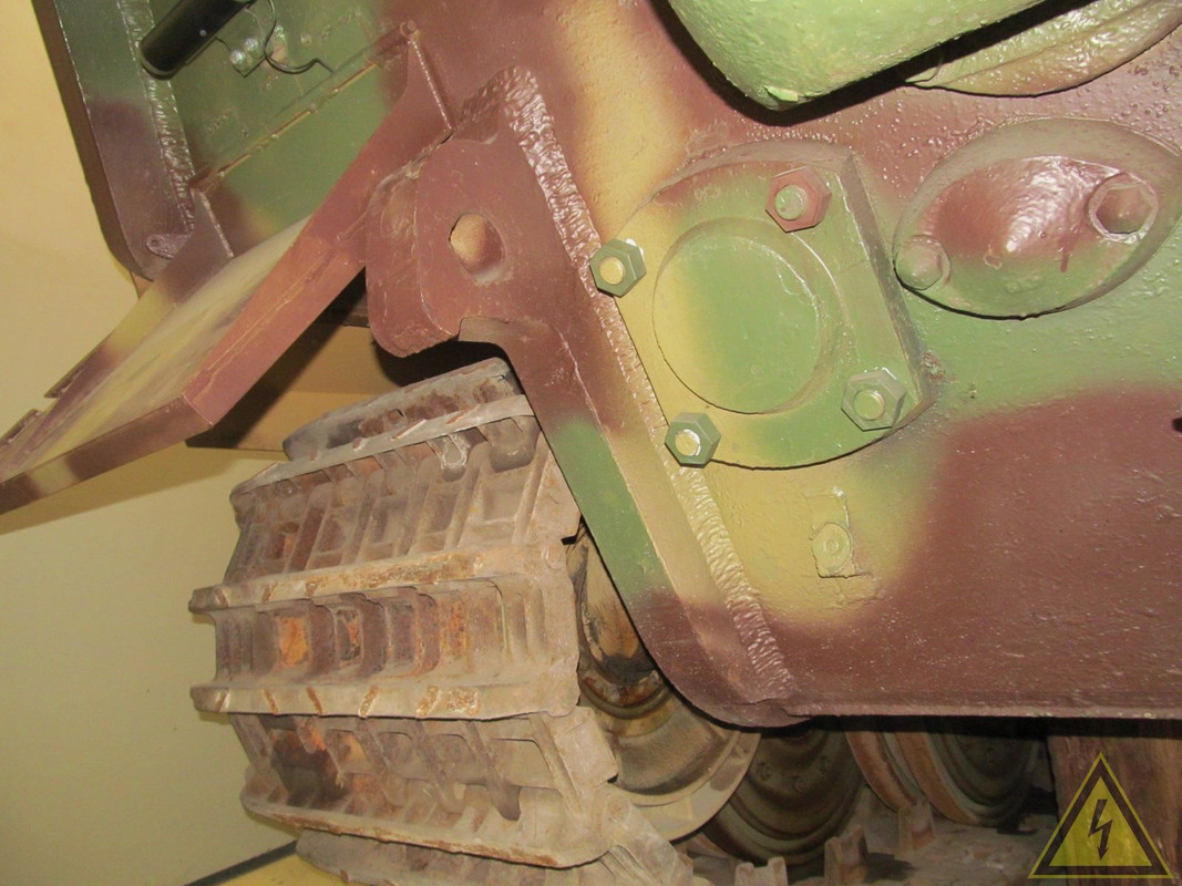 Pz Kpfw VIB Munster 075 — Postimages