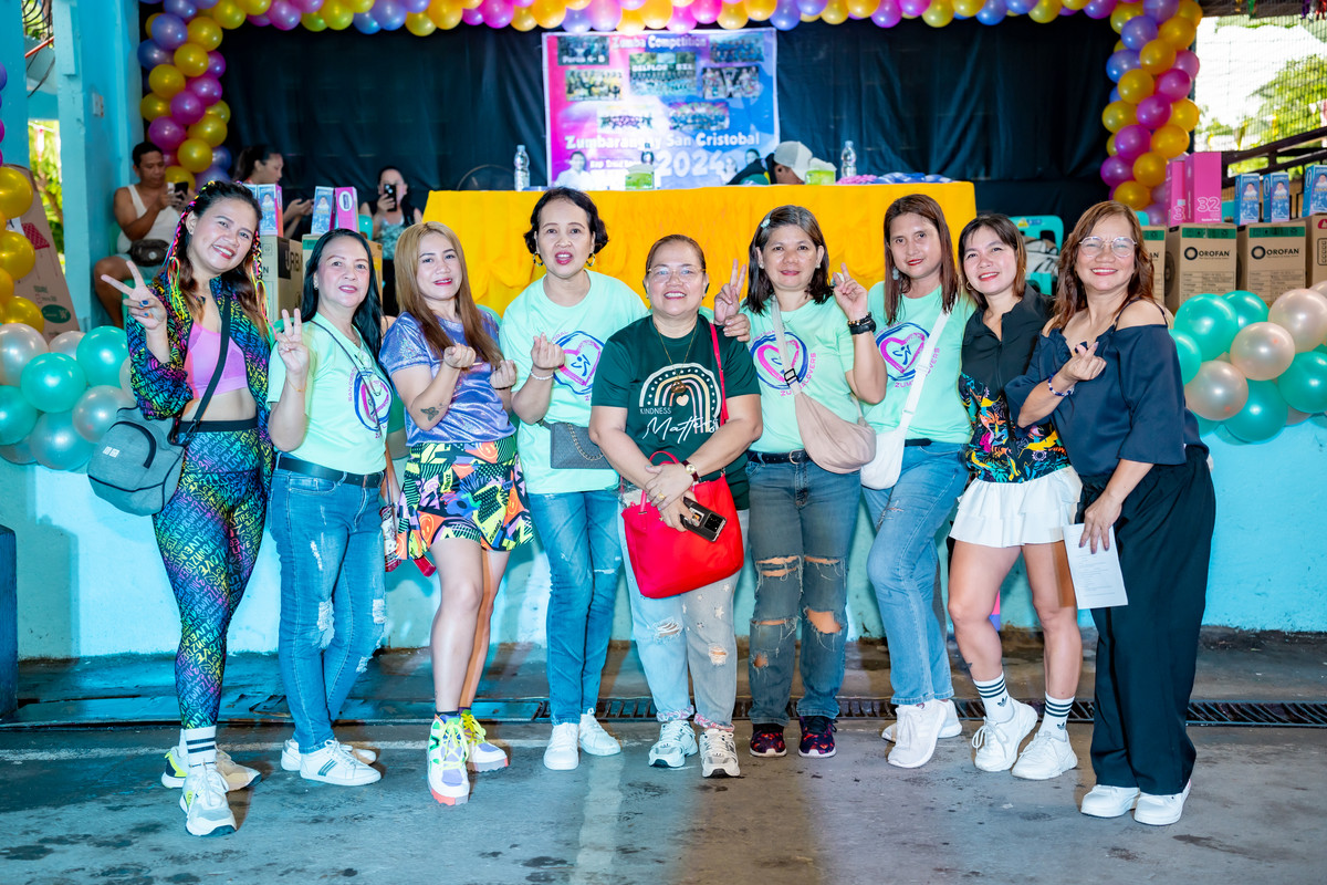 ALL TEAM PERFORMS — Postimages