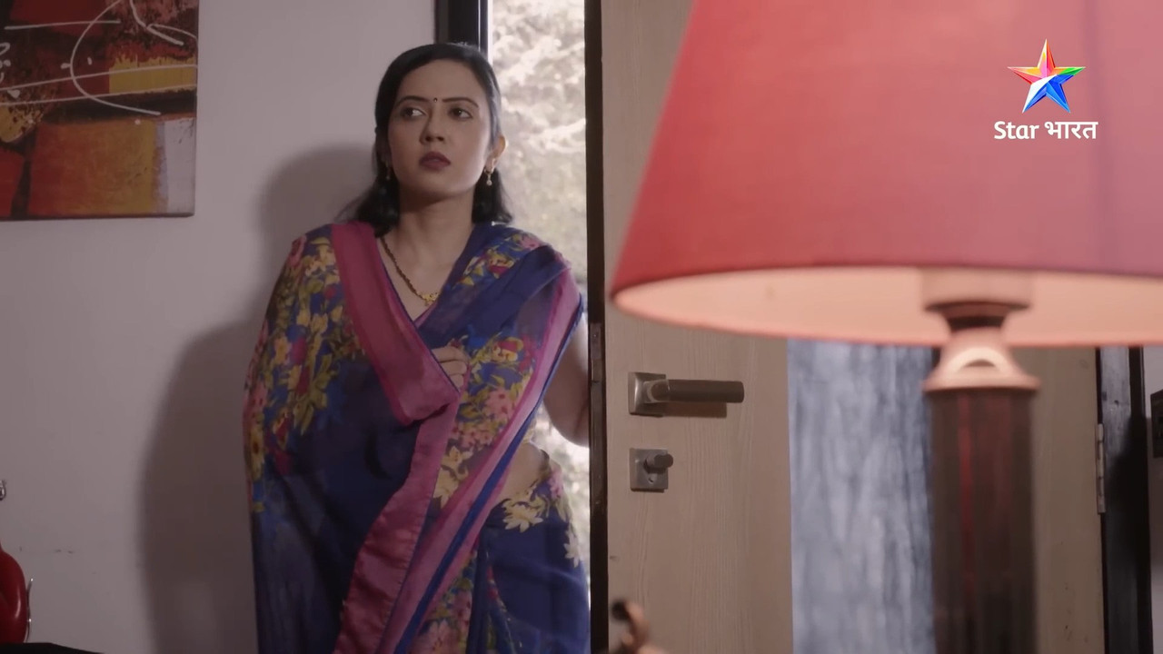 Garima hot seductive scens from savdhaan india mp4 snapshot 01 31 598 — Postimages