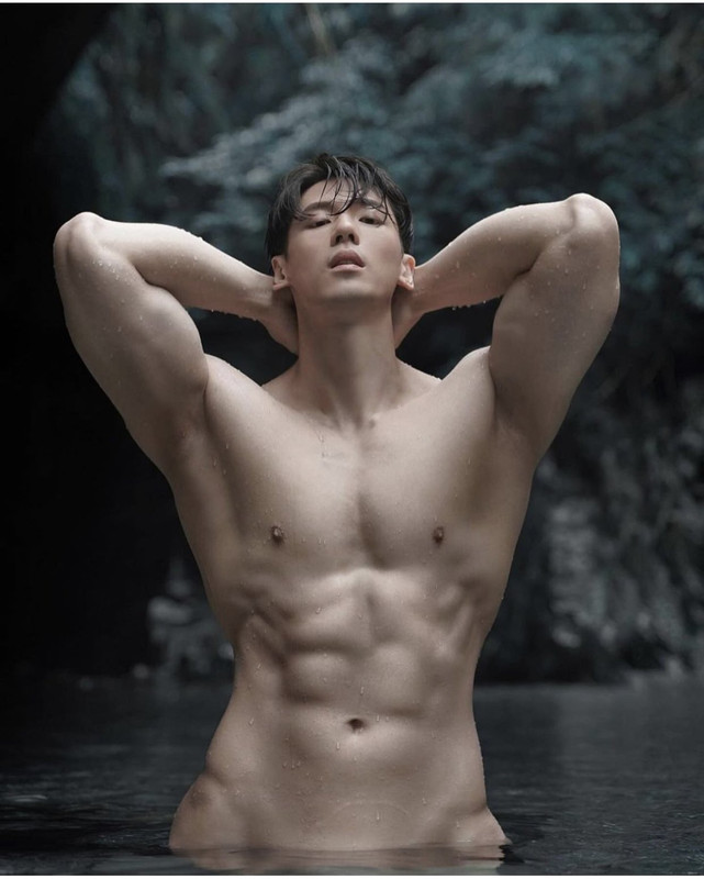 Smooth Flex : r/AsianGuysNSFW