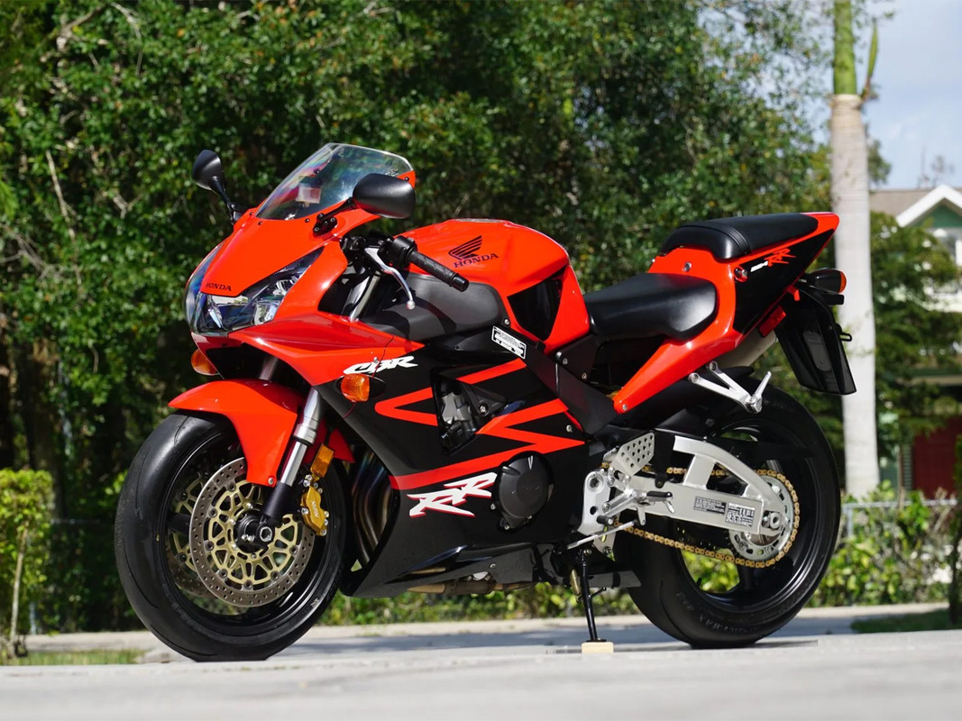 honda fireblade 954 1 — Postimages