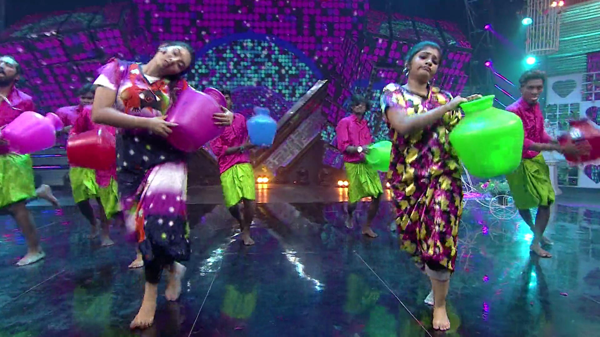 00 19 57 — Postimages