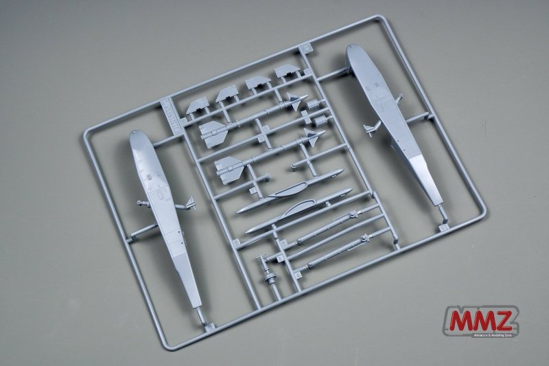 1/35 - Boeing AH-64A Apache by Academy (Kangnam/Hapdong Tech plastic ...