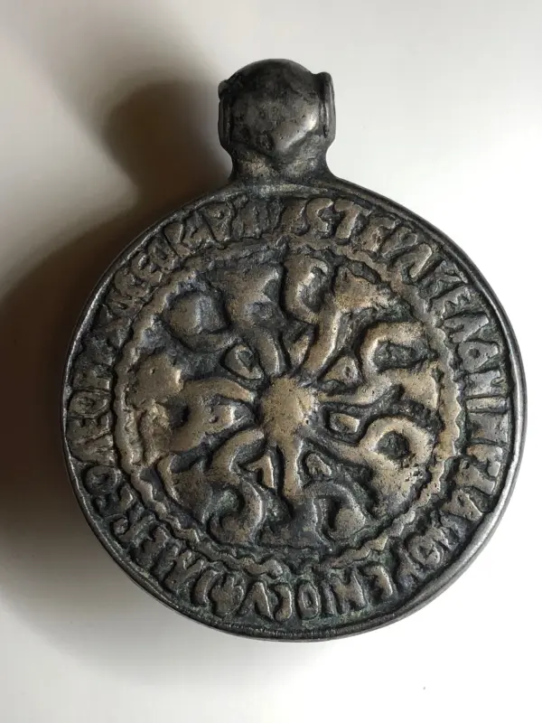 F2 XQm WIyw C0 — Postimages