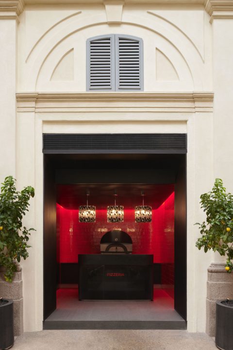 Dolce & Gabbana rinnova il look dell'iconico Martini Bar di Milano ...