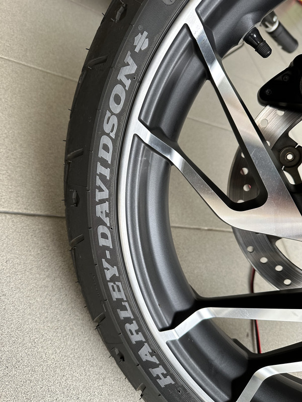 EE355959 30 E7 4242 B877 F04 F9399 ACA4 — Postimages