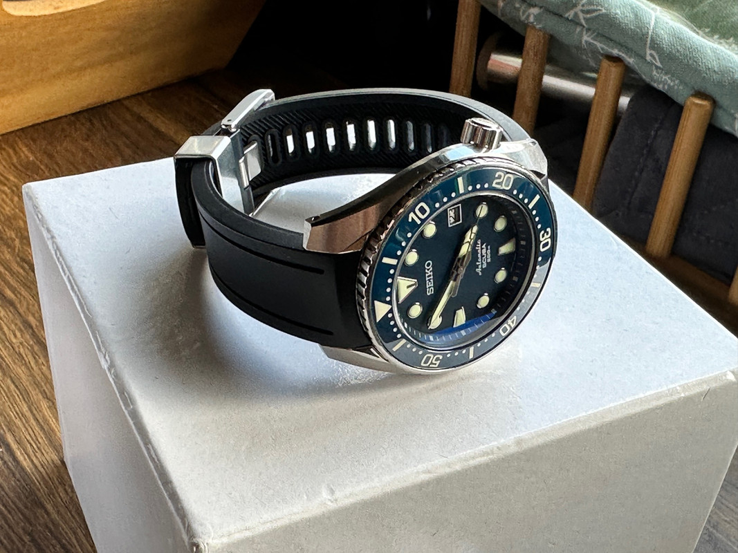 4296 E748 5 DC1 4889 93 F5 303 B83543726 — Postimages