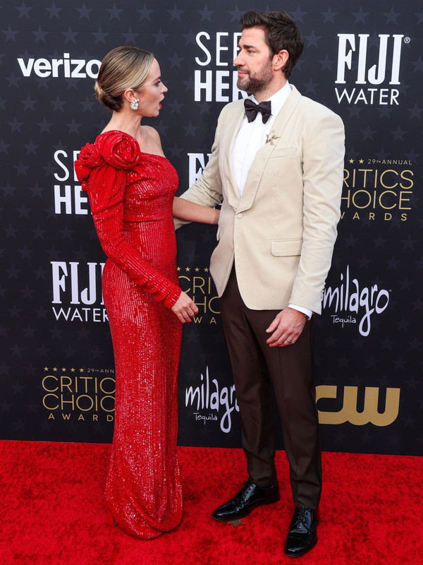 11 (10) — Postimages