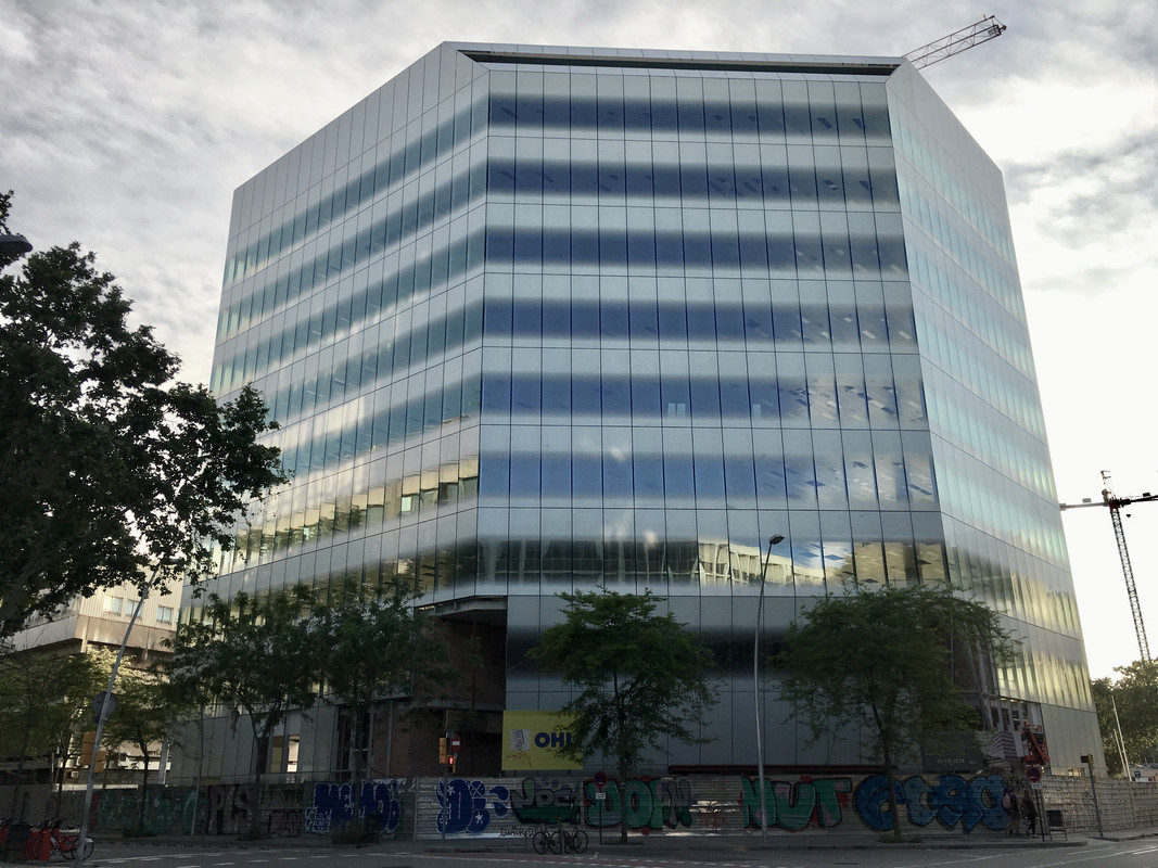 5 C7 B66 A6 FDCE 46 E9 B259 F83 A0 F100093 — Postimages