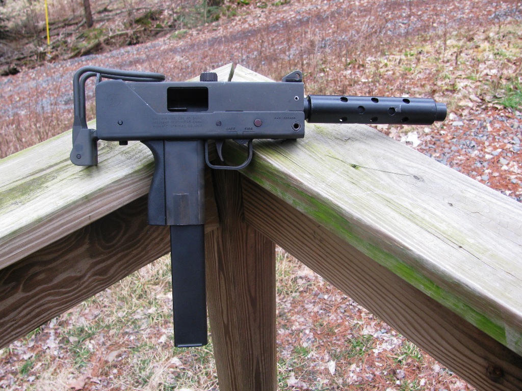 Ingram M10 45acp submachine gun. - Guns.ru Talks
