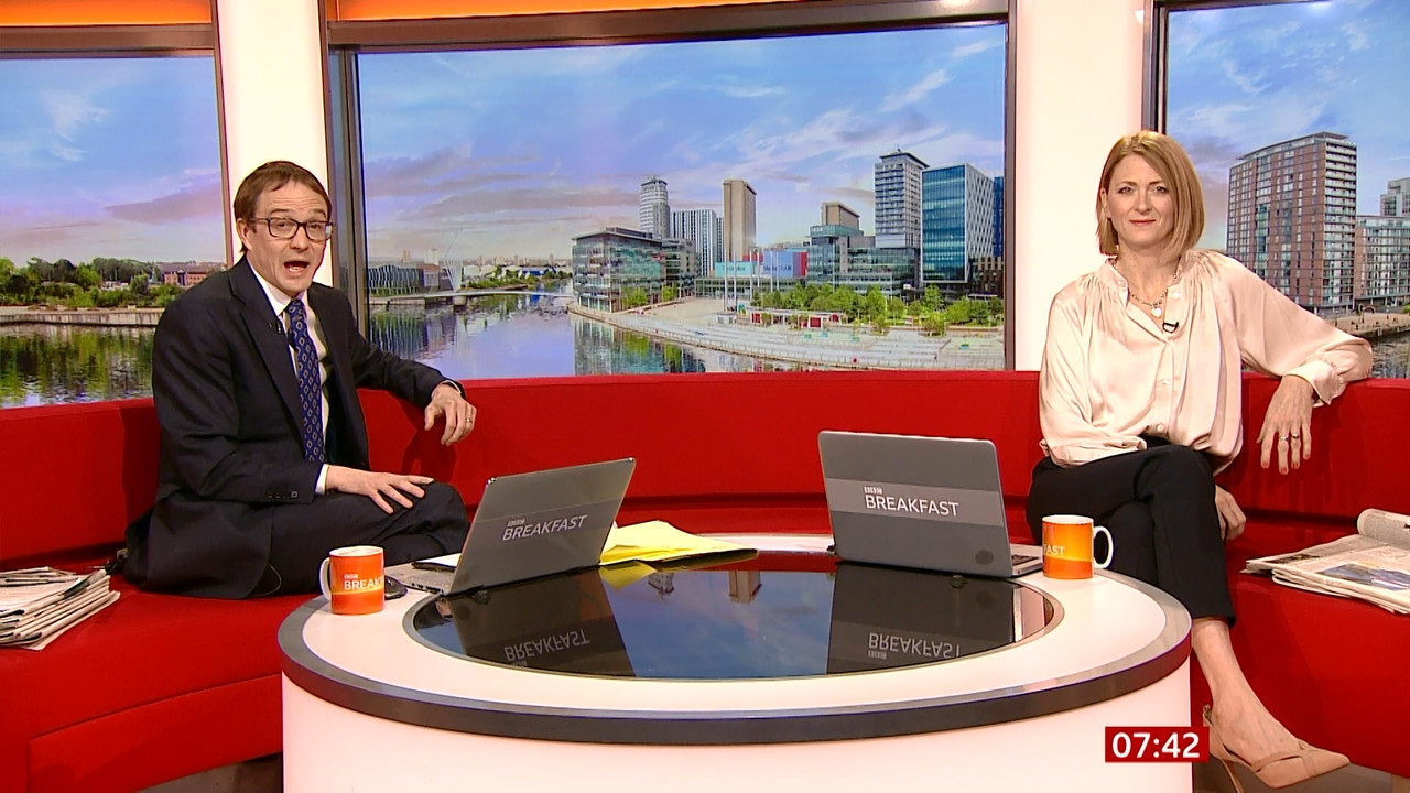 Breakfast BBC ONE HD 2020 11 29 ts snapshot 01 47 08 [2020 11 29 09 14 ...