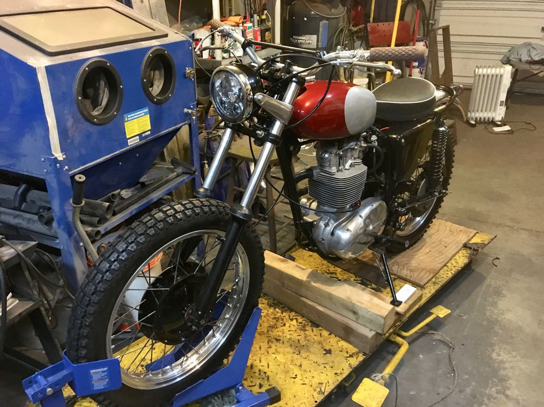 B44 2 with new headlignt front left — Postimages