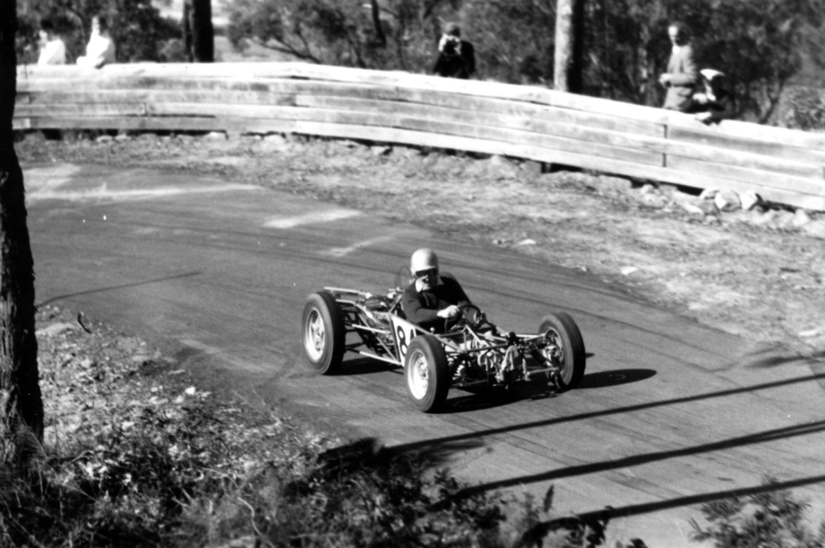 Peter Holinger and his Vincent - The Nostalgia Forum - The Autosport Forums