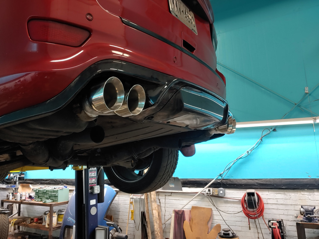 Larger exhaust tips | Jeep Trackhawk Forum