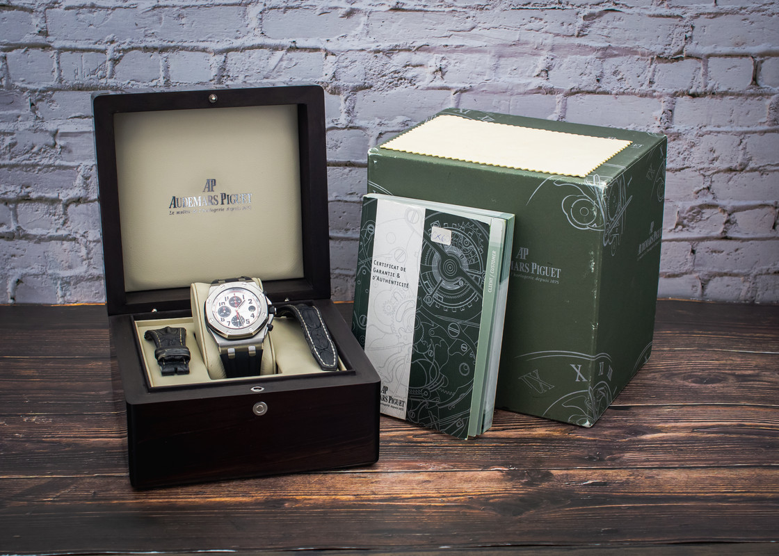 FS: Audemars Piguet Royal Oak Offshore Chronograph Panda 42mm BOX ...
