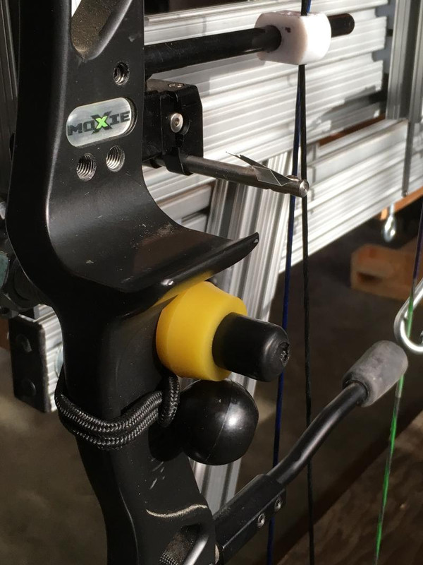 Bowsmith Pro Bareshaft Bow Hand 05 — Postimages