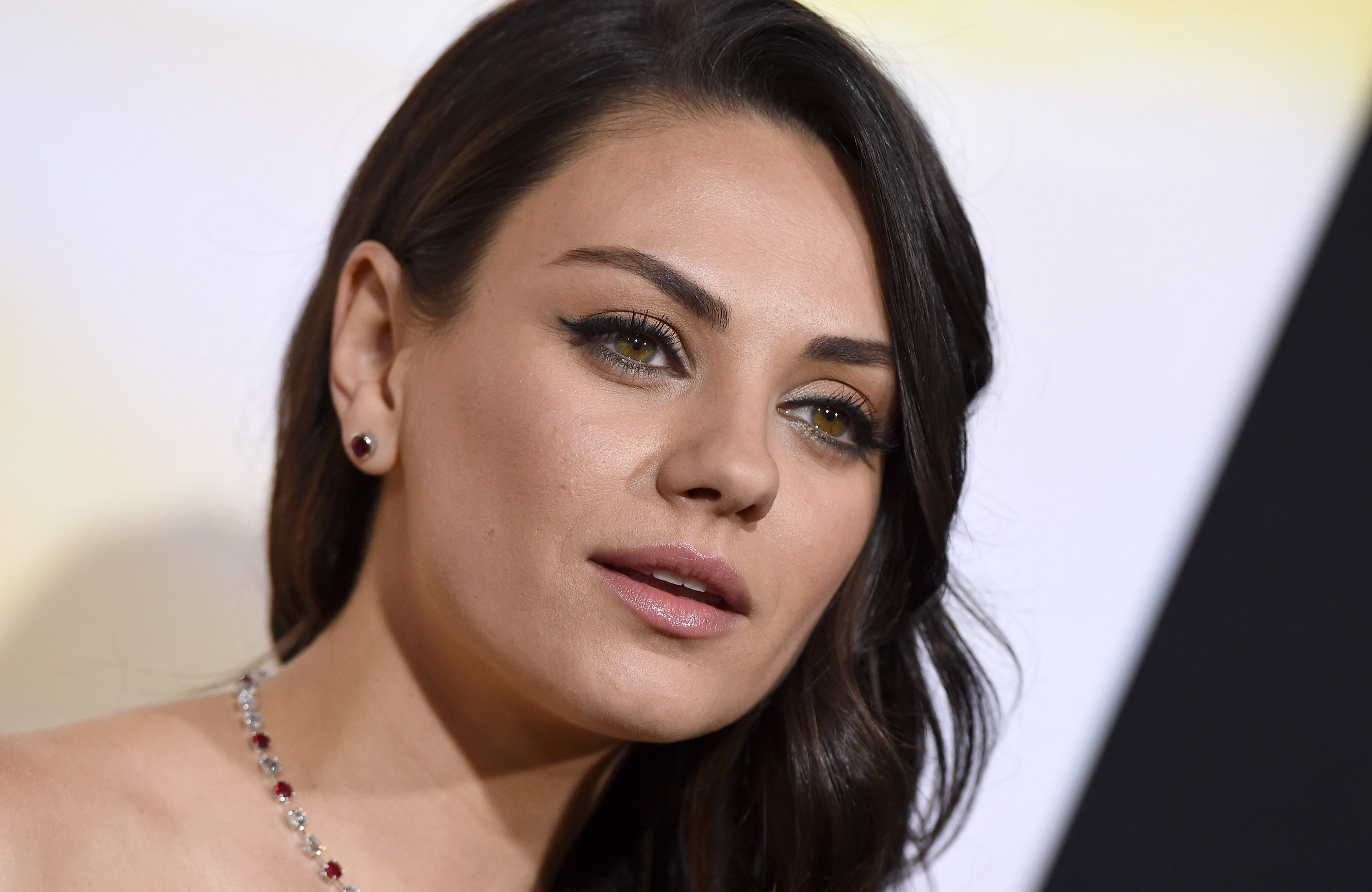 6568466 002 — Postimages