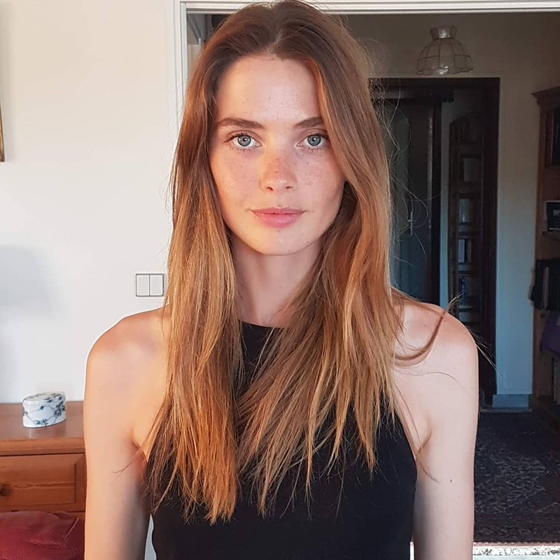 Classify French woman