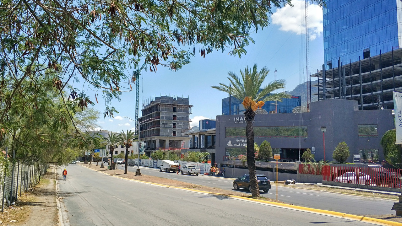 VALLE ORIENTE | Distrito Armida | 135m | E/C | Page 25 | SkyscraperCity ...