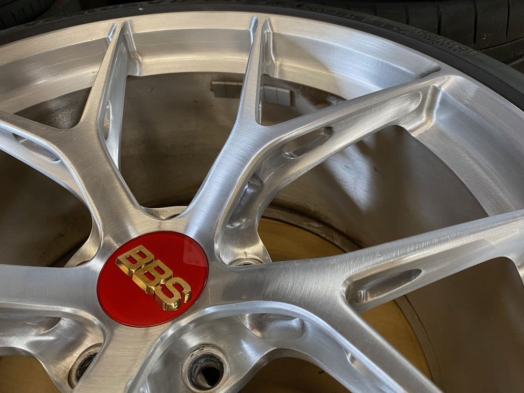 FS: BBS FI-R 19x9.5 et 22 and 19x10.5 et 35 5x120