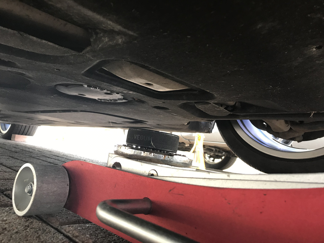 F10, F11 DIY Front Axle Jacking - F10, F11 and F07 Technical - Forum 5