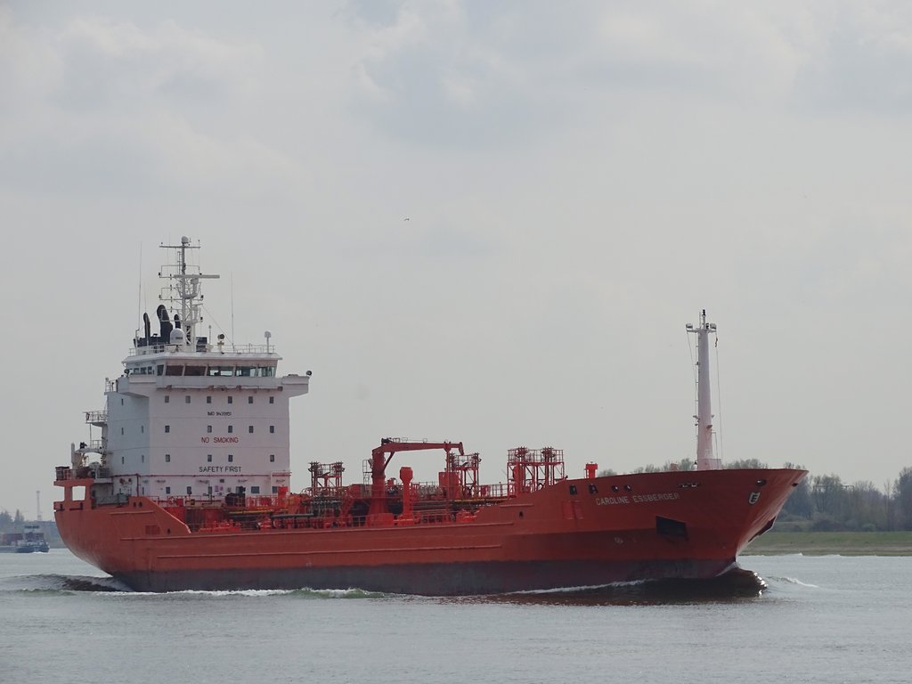 Spotten in De Hoek. - Pagina 621 - SCHEEPVAART FORUM