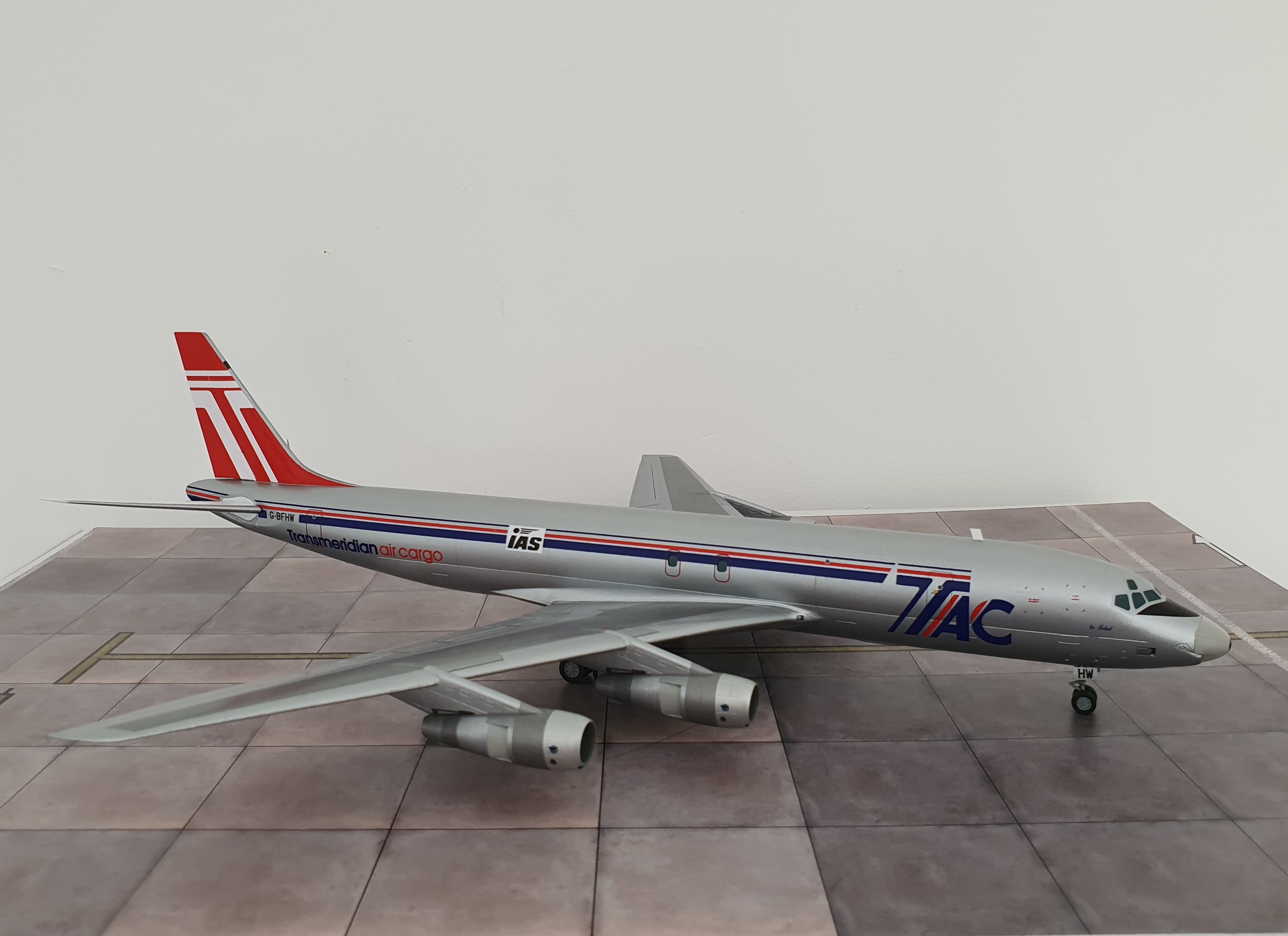 Transmeridian DC 8 50 F1 — Postimages