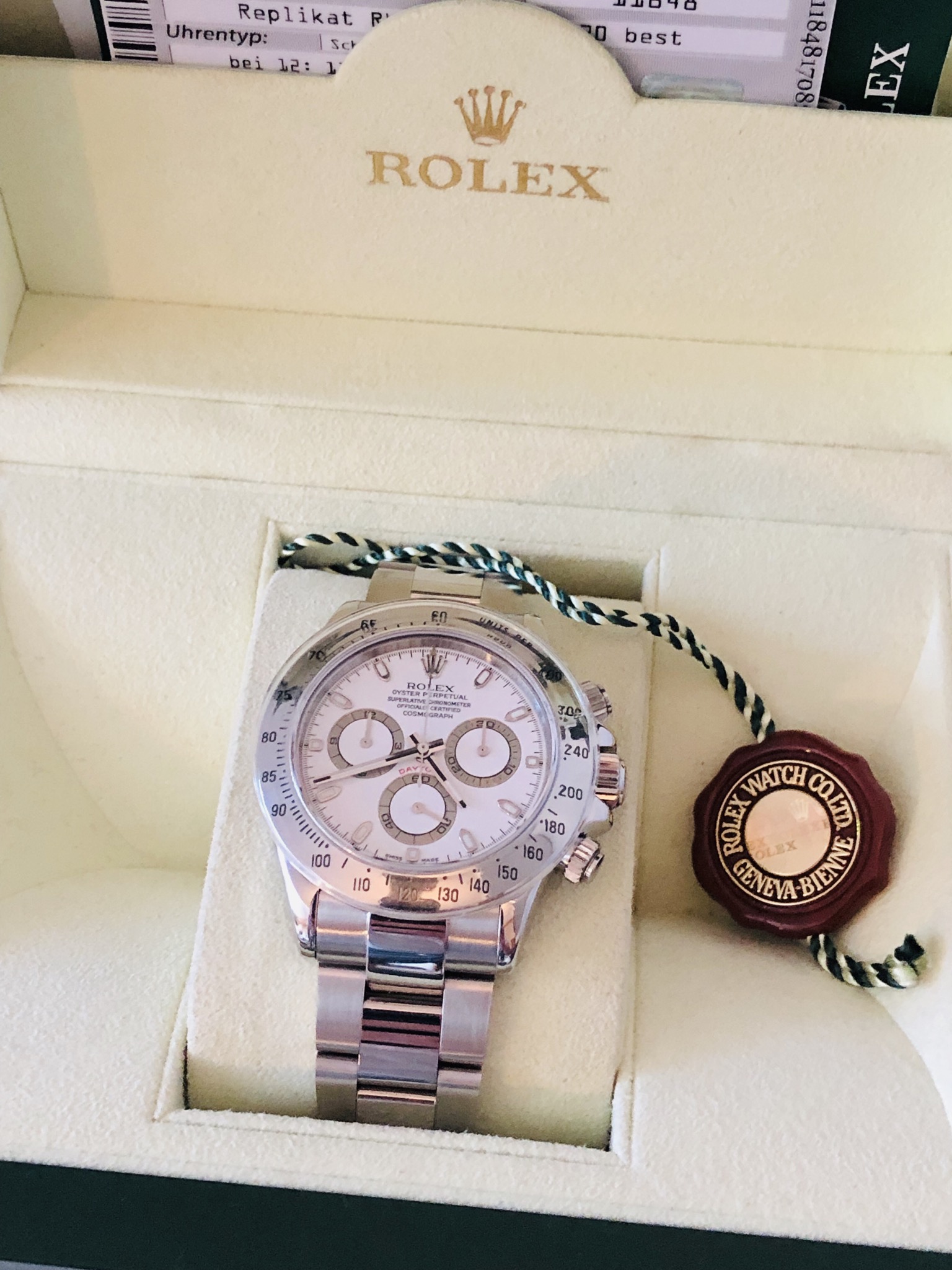 7 C20 EC39 F649 437 E 859 F EEB1 EE751 E73 — Postimages