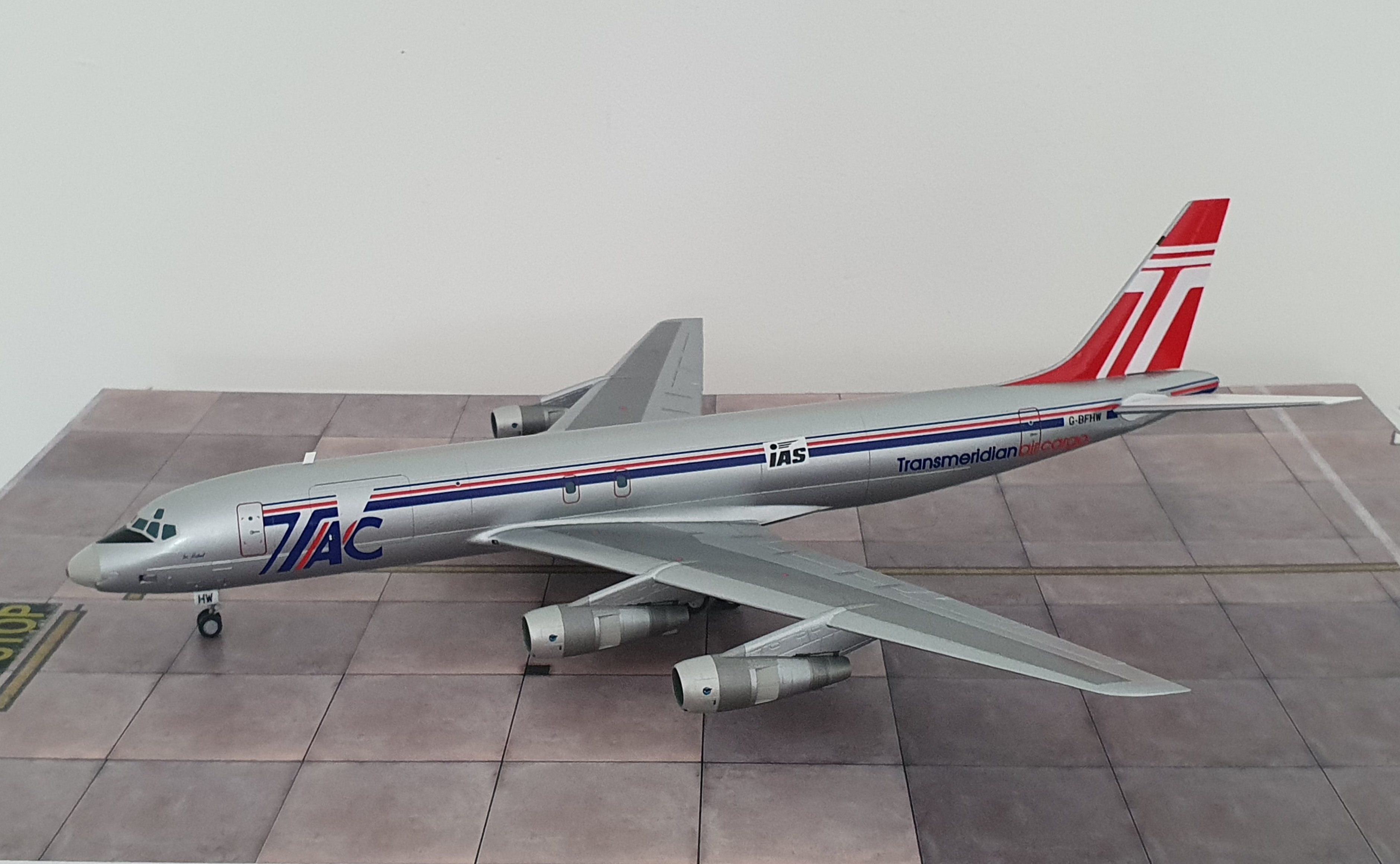 Transmeridian DC 8 50 F — Postimages