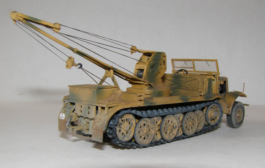 Trumpeter FAMO SdKfz 9/1 late with crane - Missing-Lynx