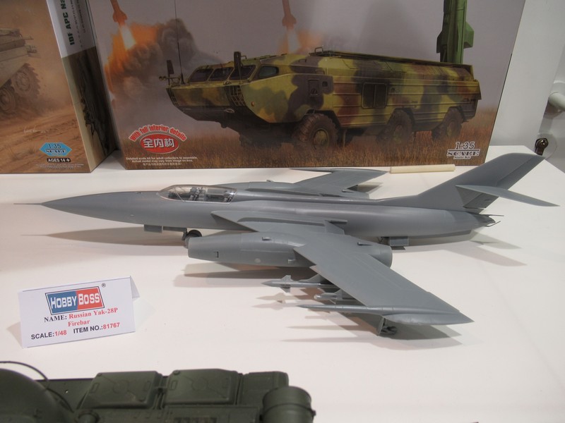 1/48 - Yakovlev Yak-28P "Firebar" & Yak-28PP "Brewer-E" by Hobby Boss ...