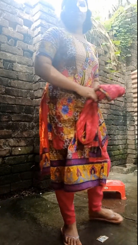 Desi Erotic Sexy Shower Scene in Open Bathroom Lust Girl Akhi Bath and Pissing mp4 snapshot 00 ...