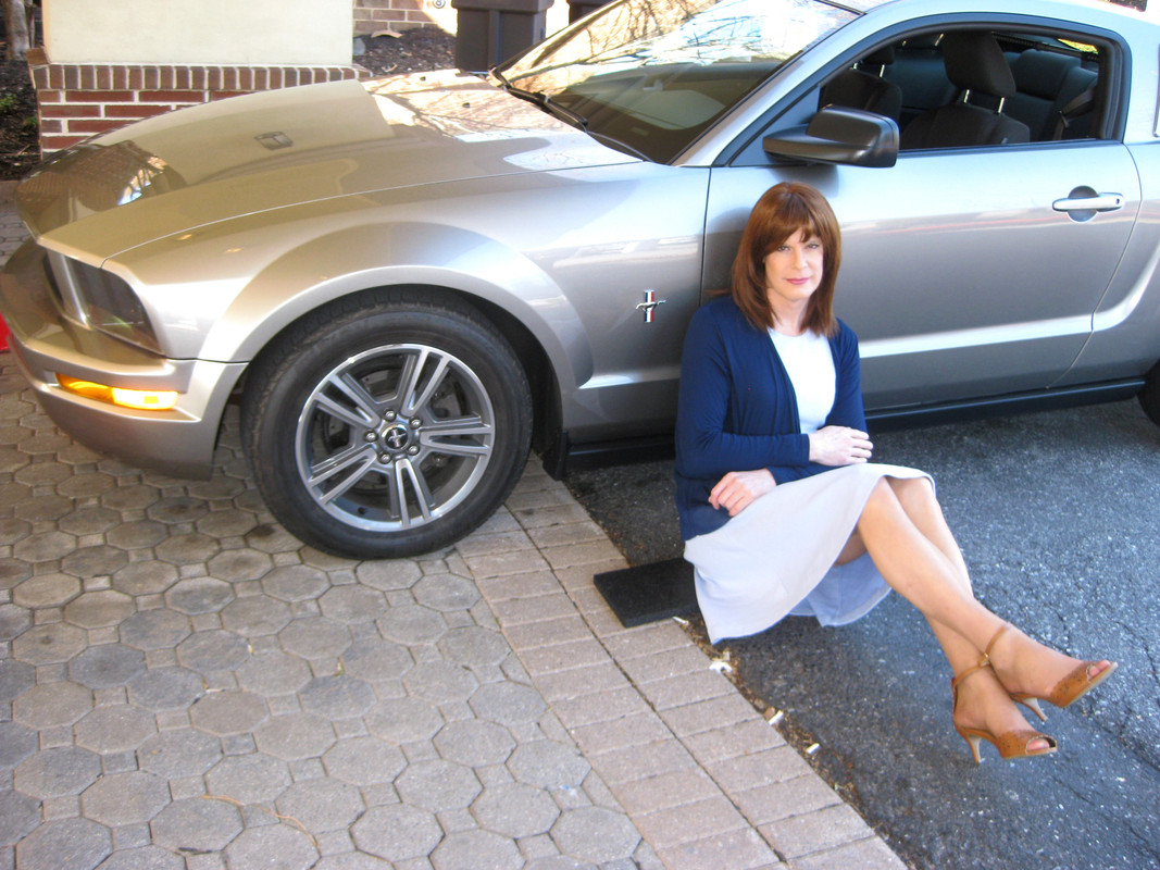 Katie 2 — Postimages