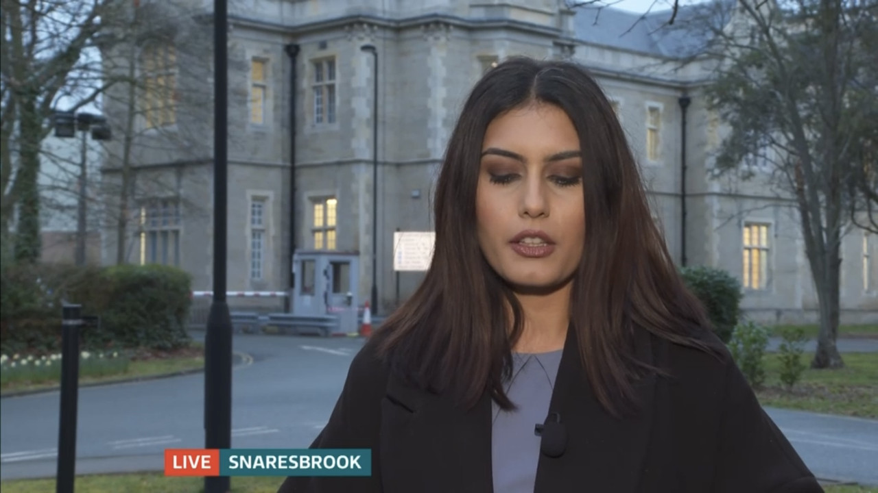 B9 A40 F99 DF4 C 4270 B39 E BB7 D58925 A8 E — Postimages