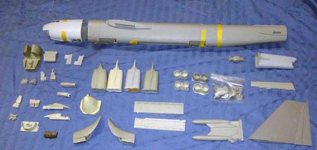 1/72 - B-52H Stratofortress by Modelcollect - B-52G released, B-52D ...