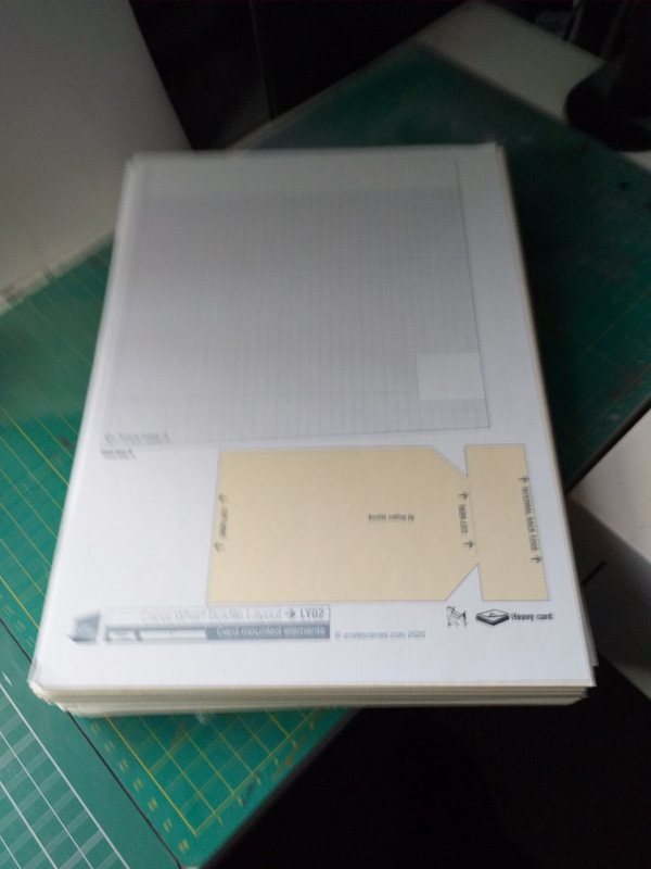 Scalescenes Box File Layout - Locos, Trains and Layouts - Britmodeller.com