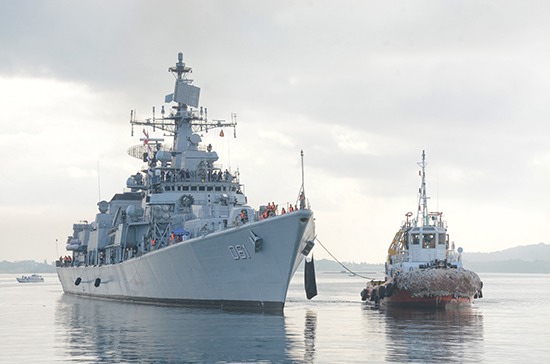 INS ‘Delhi’ arrives at Trincomalee Port