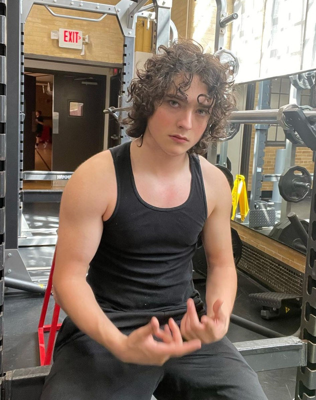 alex garfin 1681460787 — Postimages