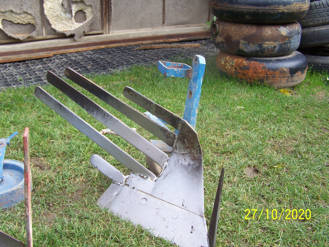 100 5156 — Postimages