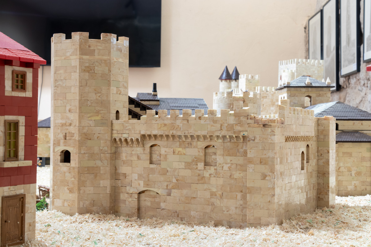 Monteagudo Vicarias Castillo 4406 — Postimages