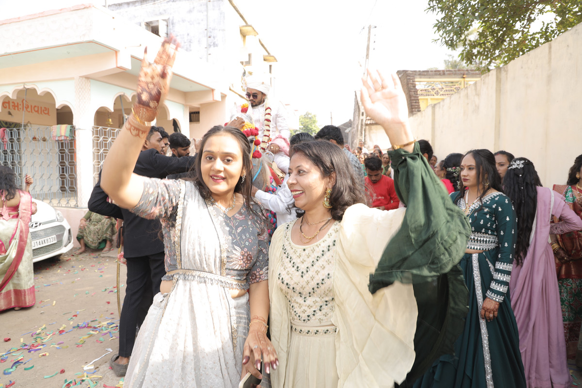 bajrang studio amba (2993) — Postimages