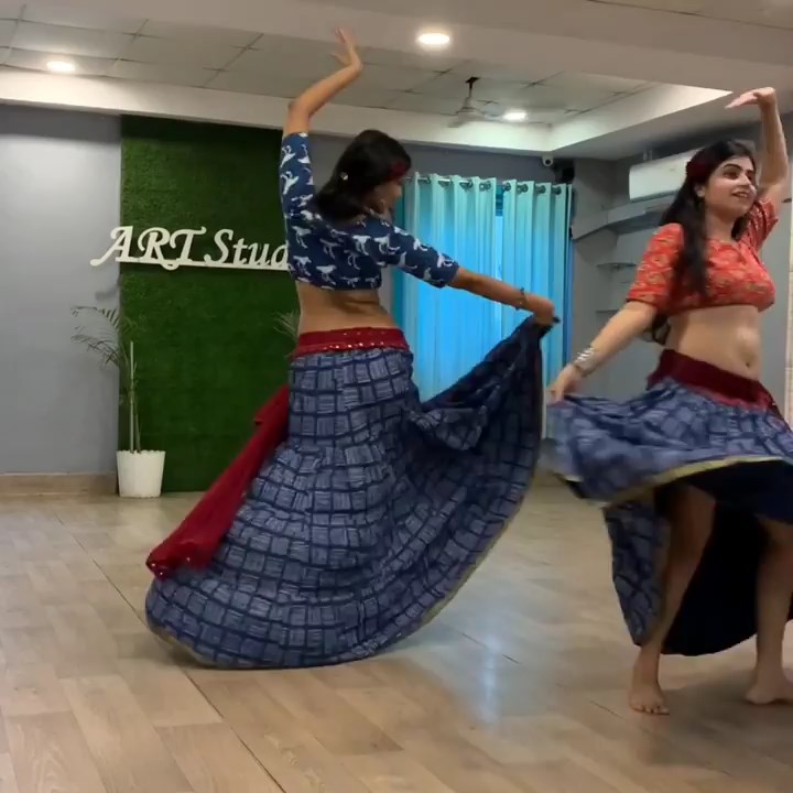Desi Girl Belly Dance