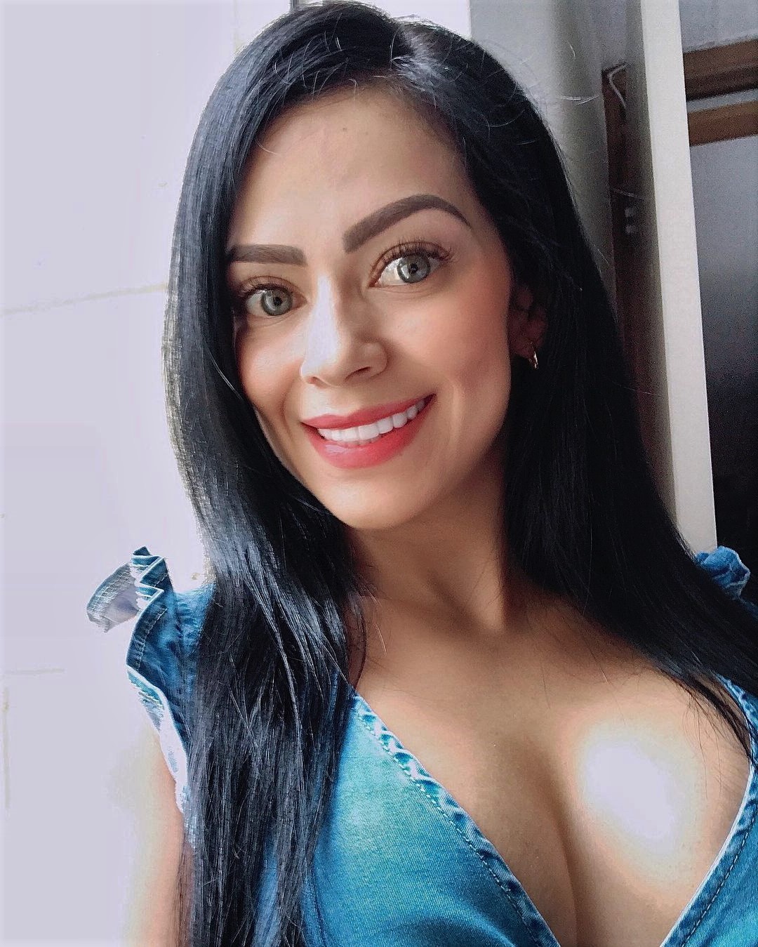 0480b6cf51611000 — Postimages