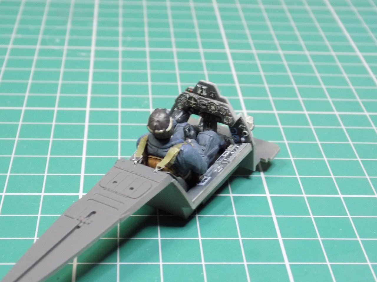 Hasegawa 1/32 FW190D-9 Oskar Romm IV/JG3, Prenzlau, March 1945 ...